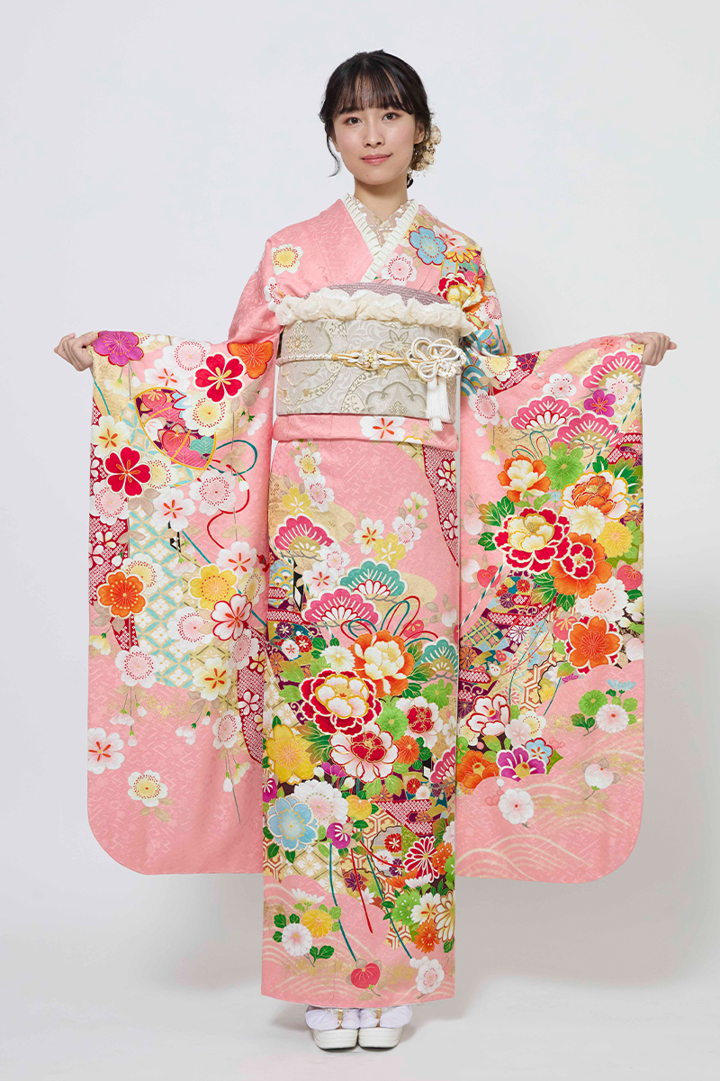 振袖の柄はどう選ぶ？人気の柄をピックアップして紹介 | furimoマガジン